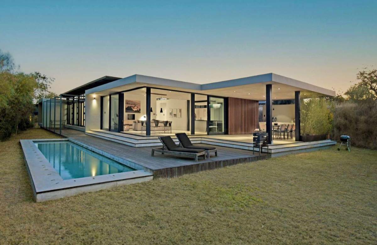 Exquisite Luxury: A Home that Balances Opulence and Environmental ...